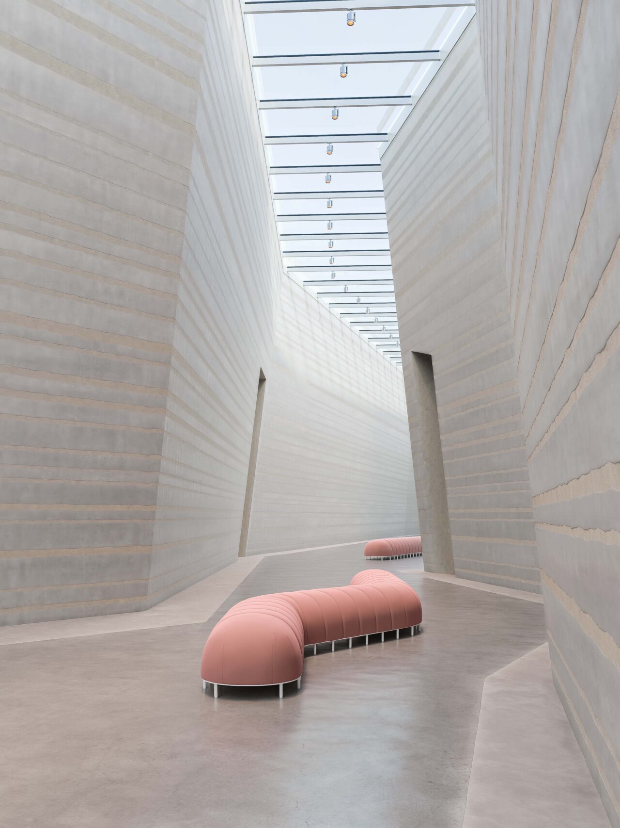 Worm bench | missana